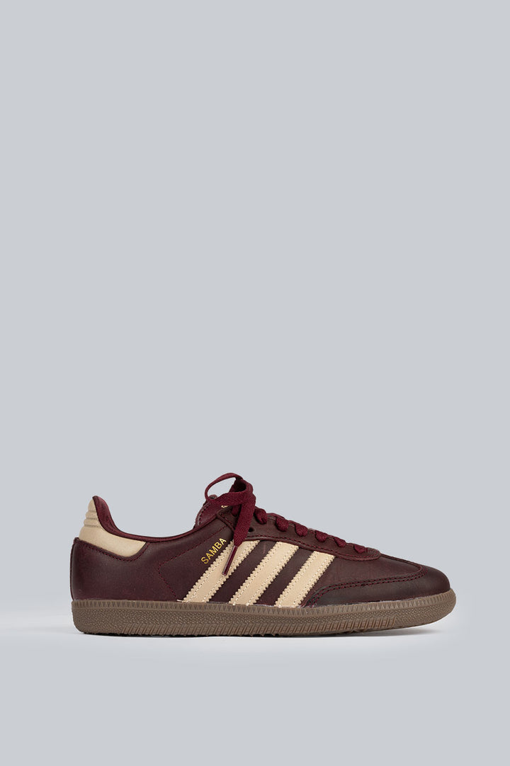 WOMEN'S FOOTWEAR – BLENDS