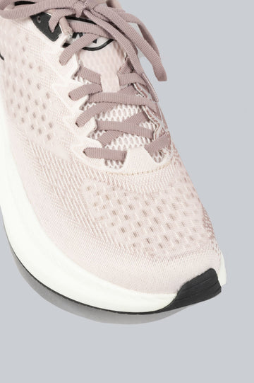 WOMEN'S FOOTWEAR – BLENDS